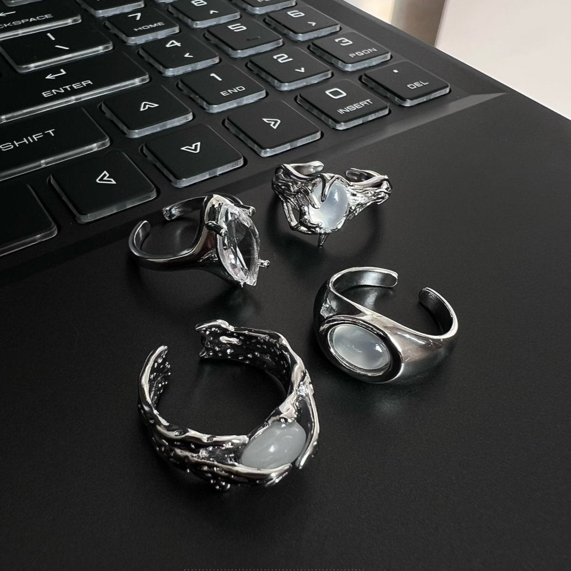 Simple Vintage Mask Face Ring - ArtsKoreanMan